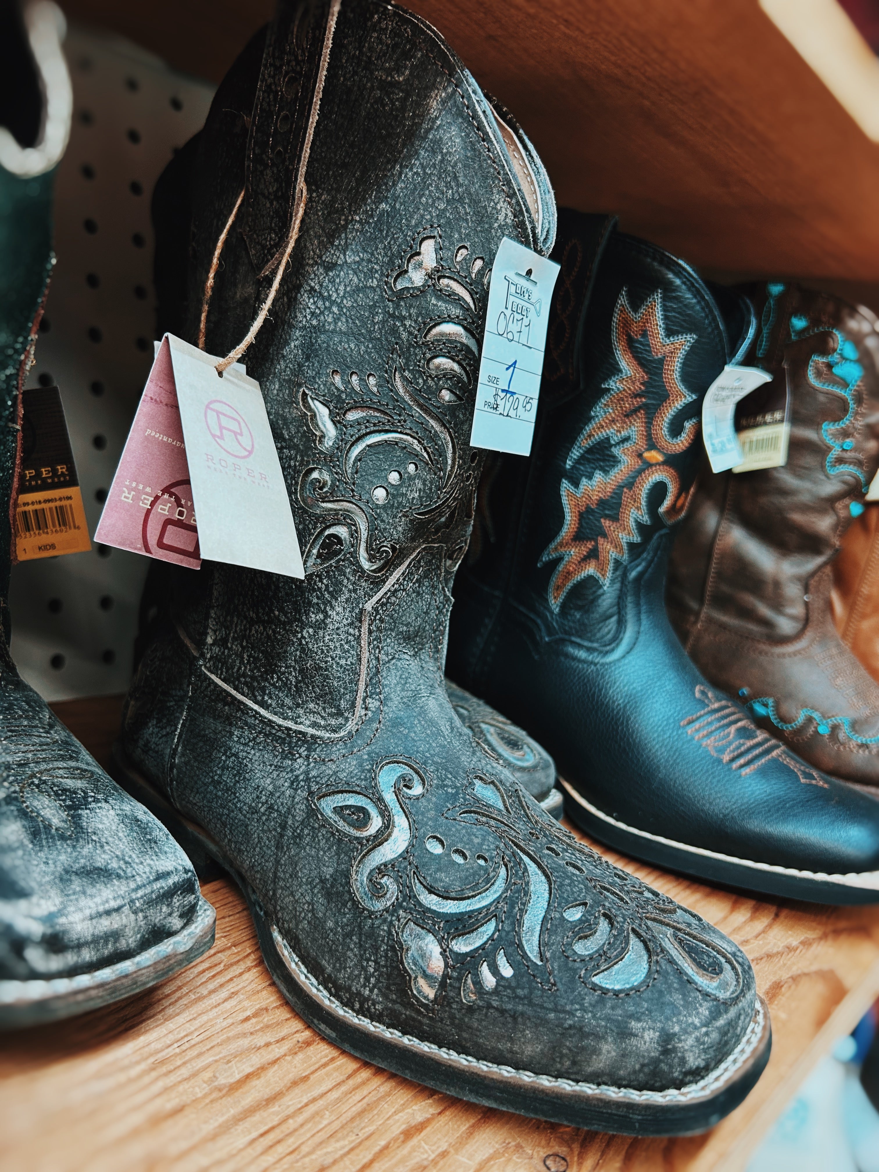 Girl's Footwear – Toms Boot & Western Wear